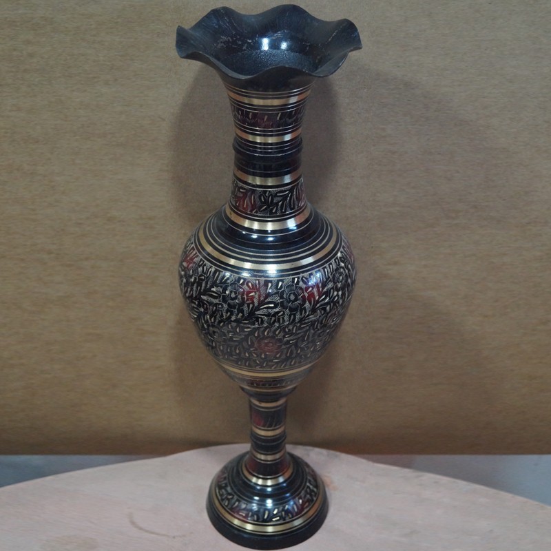 Hand crafted designed brass flower vase